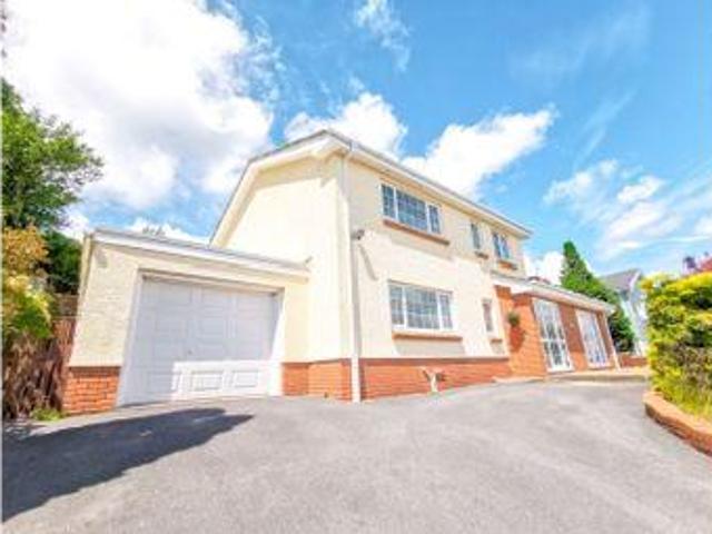 3 Bedrooms Detached house for sale in Brodawel, Llanelli SA14