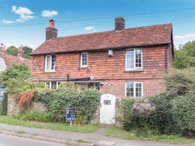 3 Bedrooms Detached house for sale in Cade Street, Heathfield, East Sussex TN21