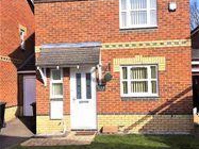 3 Bedrooms Detached house for sale in Cherry Hills, Watford WD19