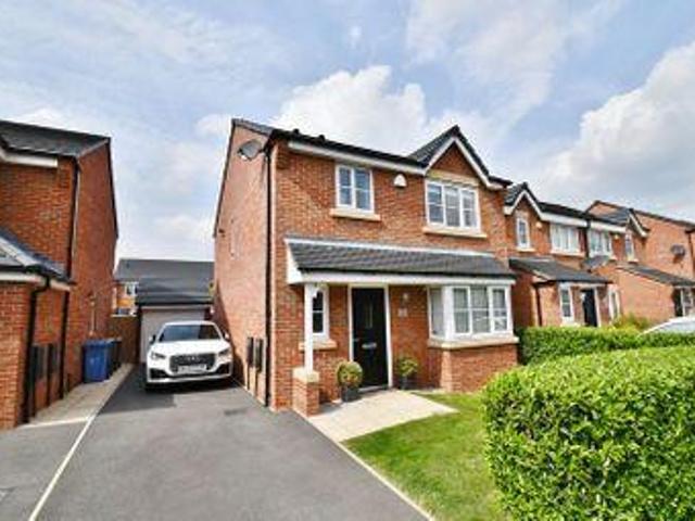 3 Bedrooms Detached house for sale in Chichester Lane, Eccles, Manchester M30