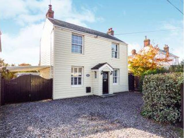 3 Bedrooms Detached house for sale in Clacton Road, Colchester CO7