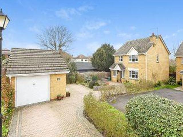 3 Bedrooms Detached house for sale in Claremont Close, Orpington, Kent BR6