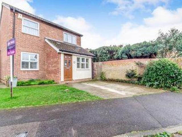 3 Bedrooms Detached house for sale in Cloisterham Road, Rochester, Kent, England ME1