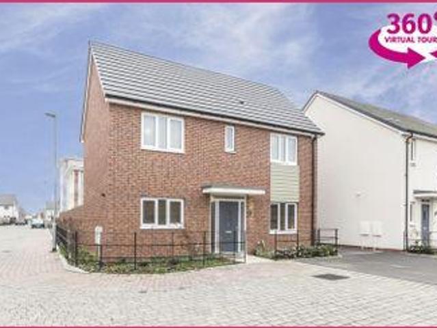3 Bedrooms Detached house for sale in Coniston Close, Old Barn Estate, Newport NP19