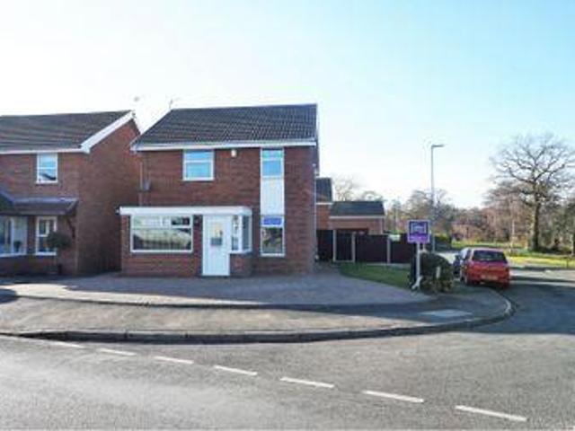 3 Bedrooms Detached house for sale in Constance Avenue, Stoke On Trent ST4
