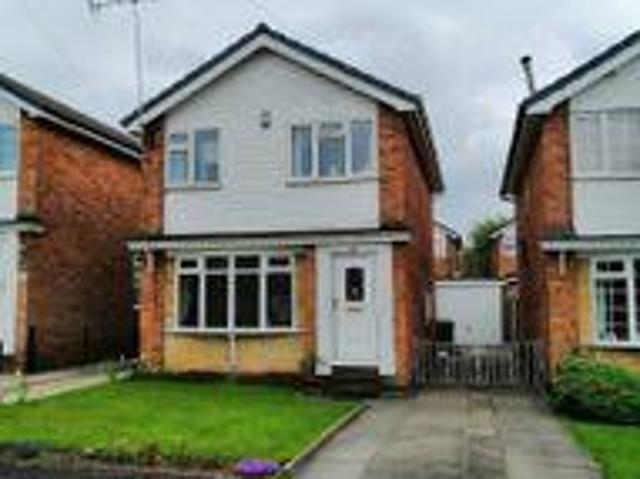3 Bedrooms Detached house for sale in Cricketers Green, Yeadon, Leeds LS19