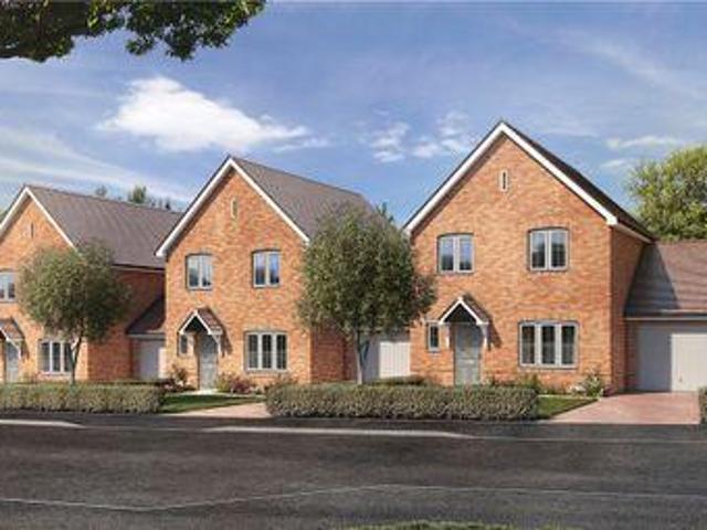 3 Bedrooms Detached house for sale in Dukes Meadow, Odiham Road, Riseley RG7