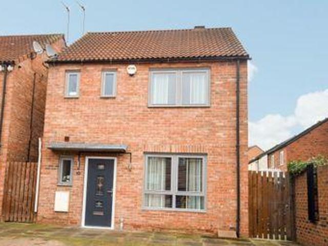 3 Bedrooms Detached house for sale in Davy Road, Allerton Bywater, Castleford WF10