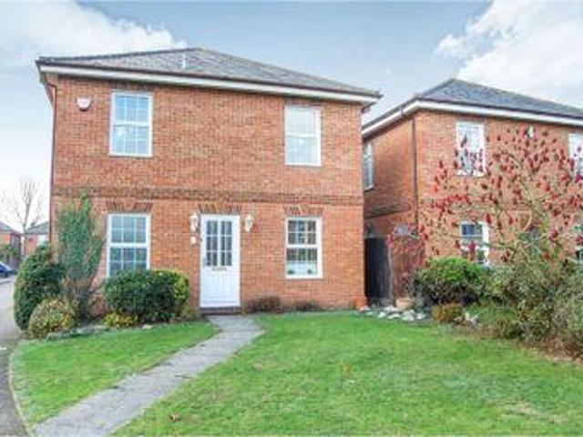 3 Bedrooms Detached house for sale in Edwardian Close, Wootton Village, Northampton NN4