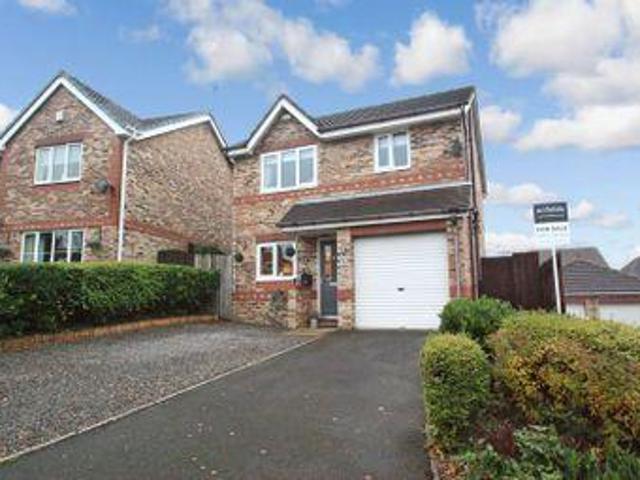3 Bedrooms Detached house for sale in Elm Close, Pontefract WF8