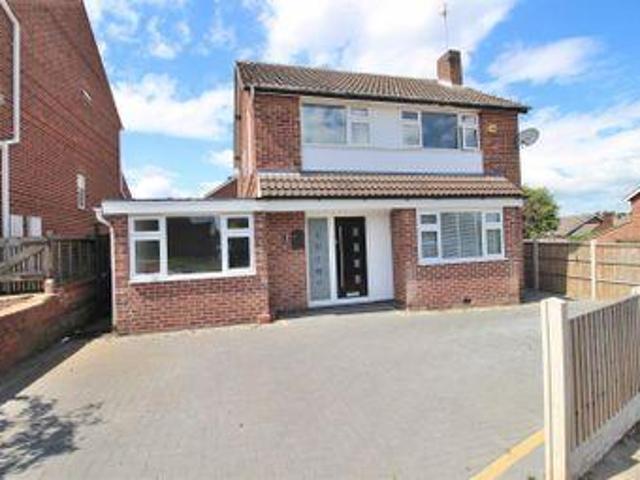3 Bedrooms Detached house for sale in Eskdale Drive, Chilwell, Nottingham NG9