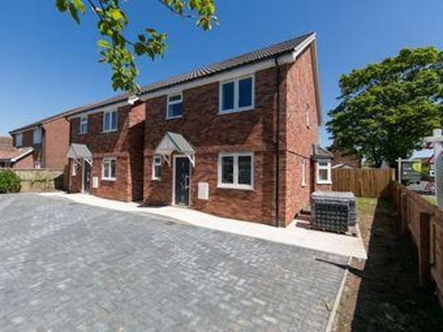 3 Bedrooms Detached house for sale in Furze Crescent, Alresford, Colchester CO7