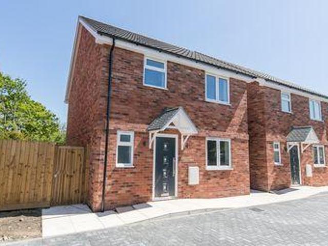 3 Bedrooms Detached house for sale in Furze Crescent, Alresford, Colchester CO7