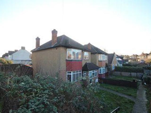 3 Bedrooms Detached house for sale in Falling Lane, West Drayton, Middlesex UB7