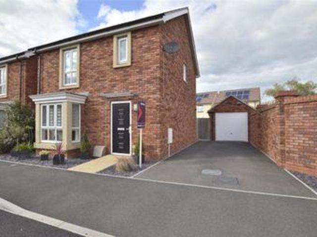 3 Bedrooms Detached house for sale in Feddon Close, Stoke Orchard GL52