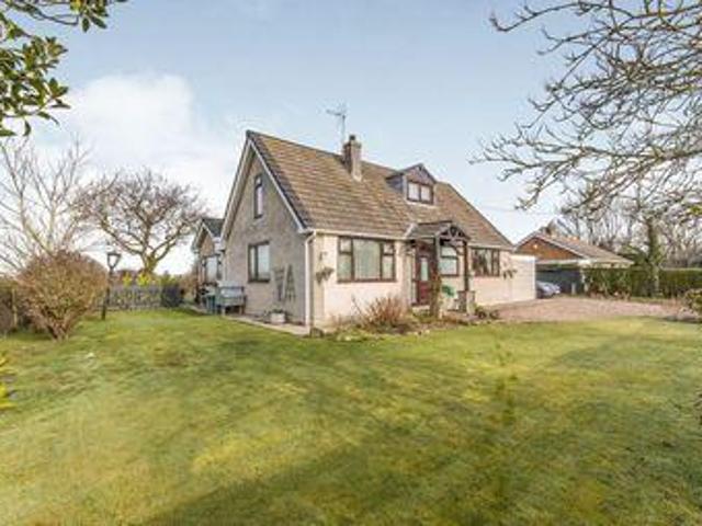 3 Bedrooms Detached house for sale in Fenwick Lane, Fenwick, Doncaster DN6