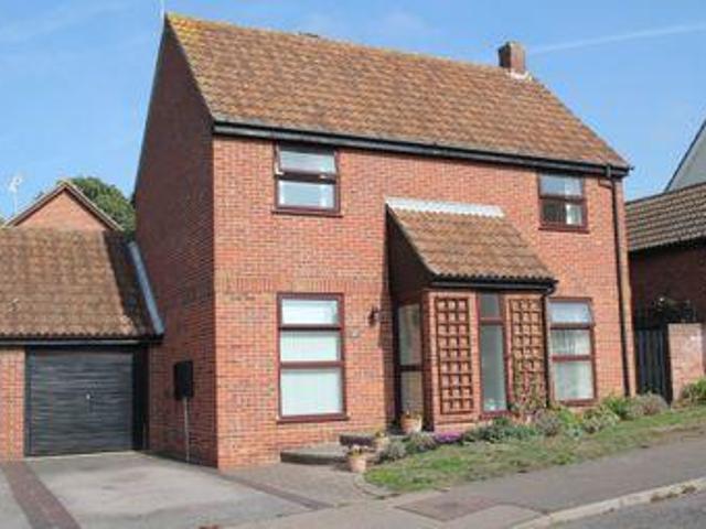 3 Bedrooms Detached house for sale in Fernlea, Colchester CO4