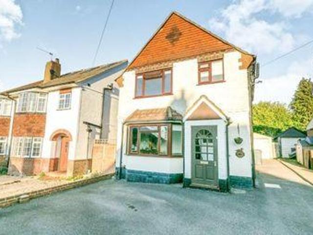 3 Bedrooms Detached house for sale in Guildford, Surrey, United Kingdom GU1