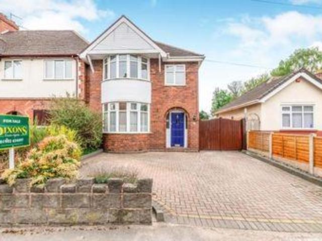 3 Bedrooms Detached house for sale in Gipsy Lane, Willenhall, West Midlands WV13
