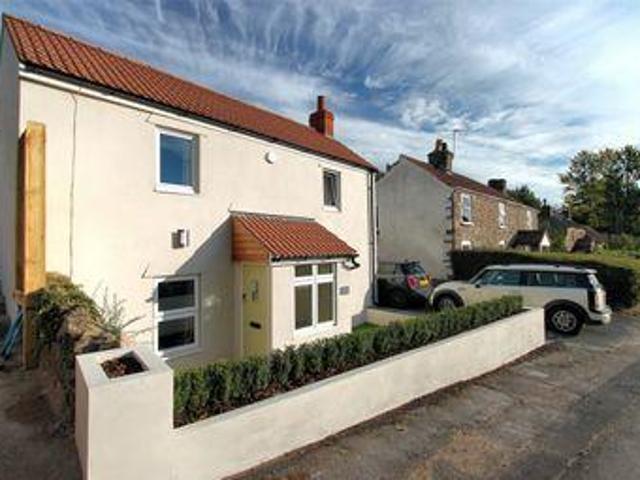 3 Bedrooms Detached house for sale in Gloucester Road, Grovesend, Thornbury, Bristol BS35