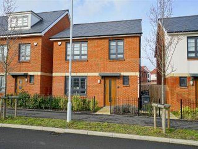 3 Bedrooms Detached house for sale in Great High Ground, St. Neots, Cambridgeshire PE19