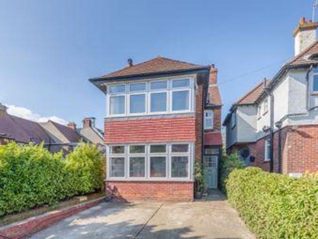 3 Bedrooms Detached house for sale in Hallyburton Road, Hove BN3