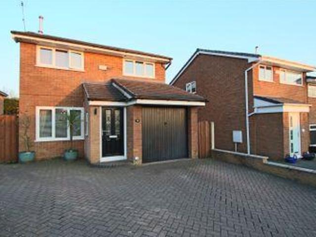 3 Bedrooms Detached house for sale in Harebell Close, Shawclough, Rochdale, Greater Manchester OL12