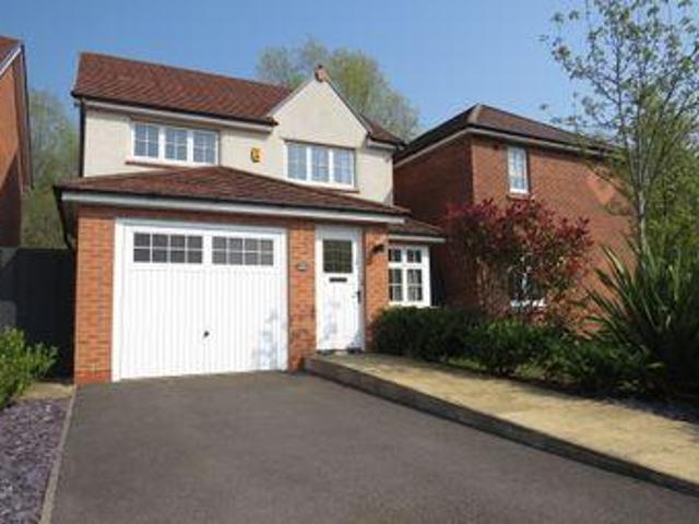 3 Bedrooms Detached house for sale in Hesketh Way, Bromborough, Wirral CH62