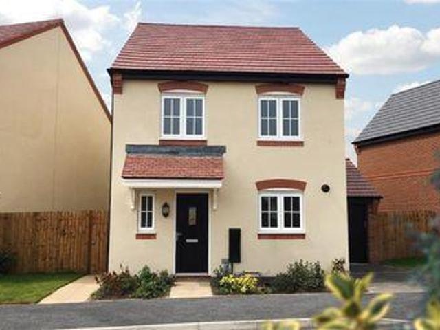 3 Bedrooms Detached house for sale in Heron Way, Pear Tree Meadows, Nantwich CW5