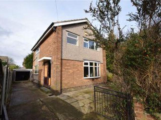 3 Bedrooms Detached house for sale in Holmwood View, Leeds, West Yorkshire LS6