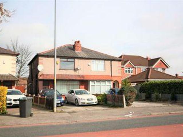 3 Bedrooms Detached house for sale in Holden Road, Leigh WN7