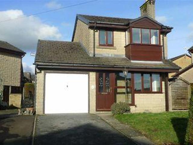 3 Bedrooms Detached house for sale in Horseshoe Avenue, Dove Holes, Derbyshire SK17