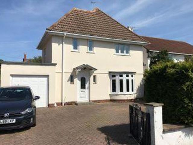 3 Bedrooms Detached house for sale in Irnham Road, Minehead TA24