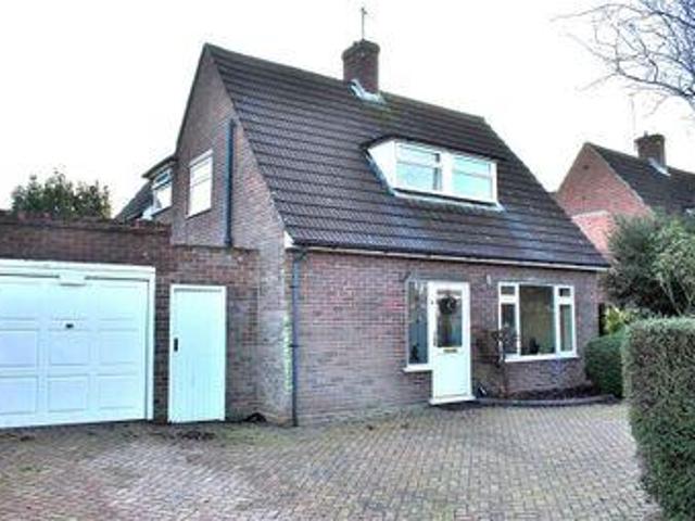3 Bedrooms Detached house for sale in Jubilee Court, Dunmow CM6