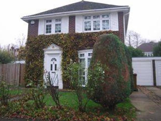 3 Bedrooms Detached house for sale in Juniper Close, Walderslade, Chatham, Kent ME5
