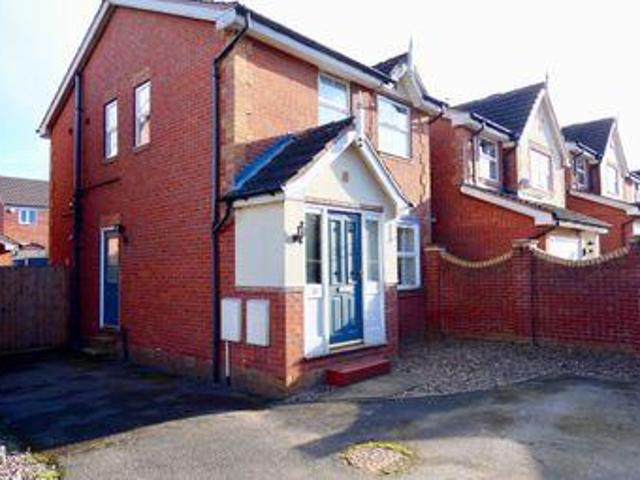 3 Bedrooms Detached house for sale in Kent Close, Royston, Barnsley S71