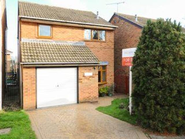 3 Bedrooms Detached house for sale in Langley Close, Linacre Woods, Chesterfield S40