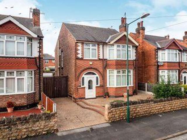 3 Bedrooms Detached house for sale in Leacroft Road, Nottingham NG8