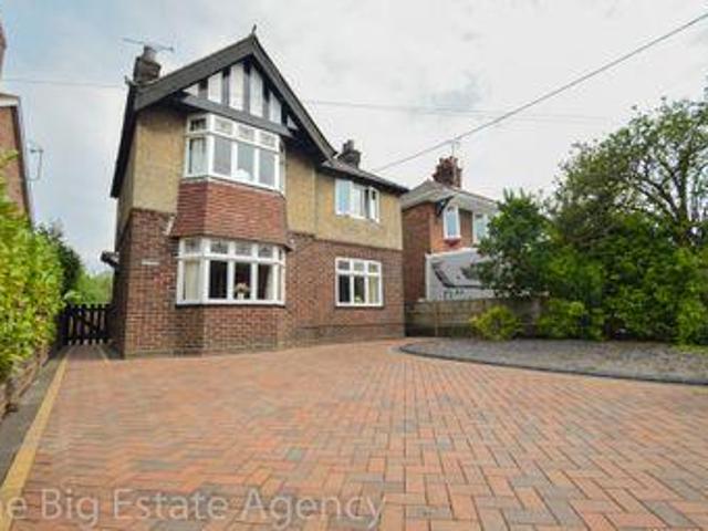 3 Bedrooms Detached house for sale in Liverpool Road, Buckley CH7