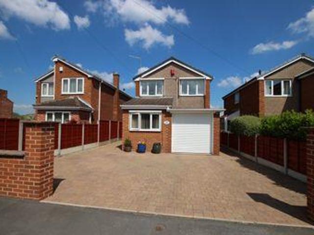 3 Bedrooms Detached house for sale in Lower Mickletown, Methley, Leeds LS26