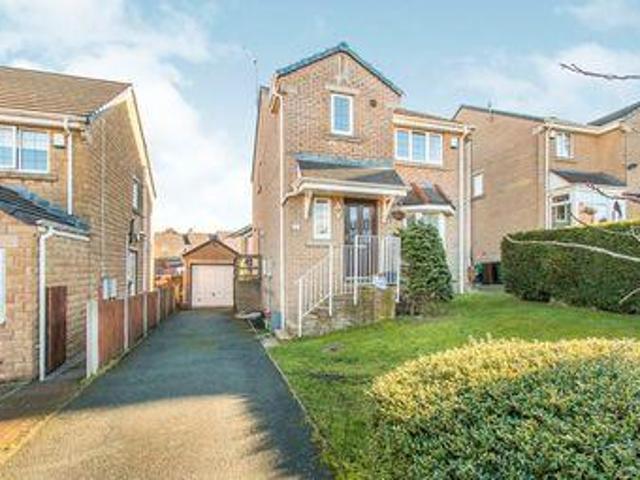 3 Bedrooms Detached house for sale in Penrose Drive, Great Horton, Bradford BD7