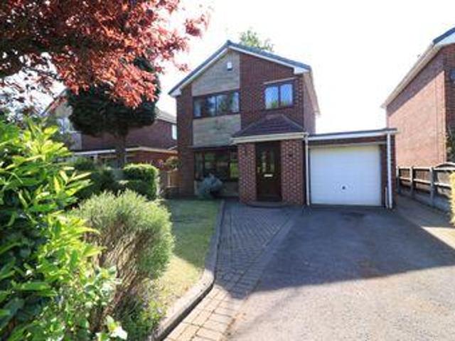 3 Bedrooms Detached house for sale in Pheasant Bank, Rossington, Doncaster DN11