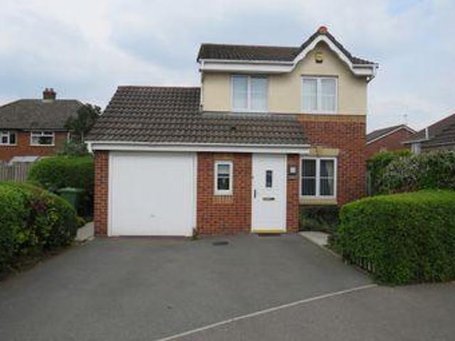 3 Bedrooms Detached house for sale in Pinewood Road, Winsford CW7