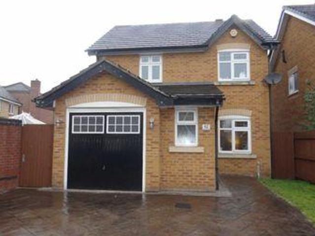 3 Bedrooms Detached house for sale in Priestfields, Leigh WN7