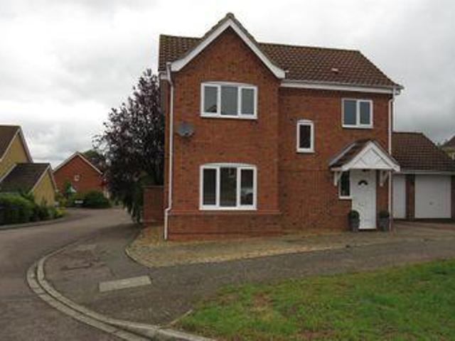 3 Bedrooms Detached house for sale in Quenby Way, Bromham, Bedford MK43