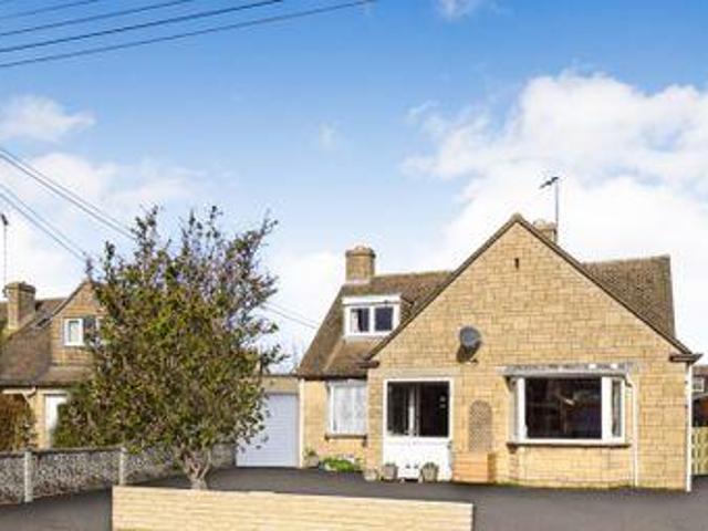 3 Bedrooms Detached house for sale in Quietways, Stonehouse GL10