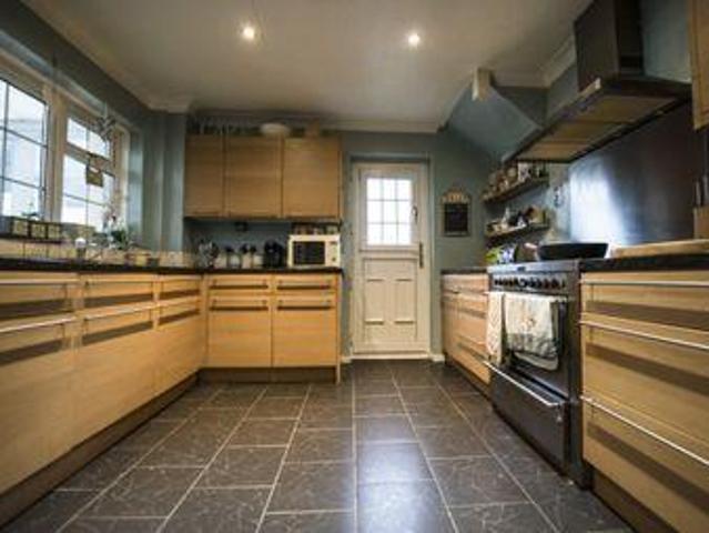 3 Bedrooms Detached house for sale in Rhiw´r Ddar, Cardiff CF15