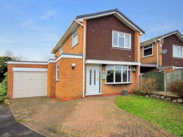 3 Bedrooms Detached house for sale in Richmond Grove, Stone ST15