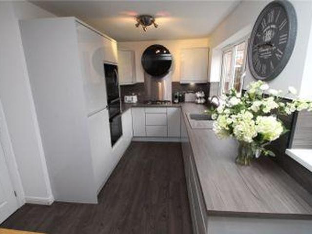 3 Bedrooms Detached house for sale in Riverstone Bridge, Littleborough, Rochdale, Greater Manchester OL15