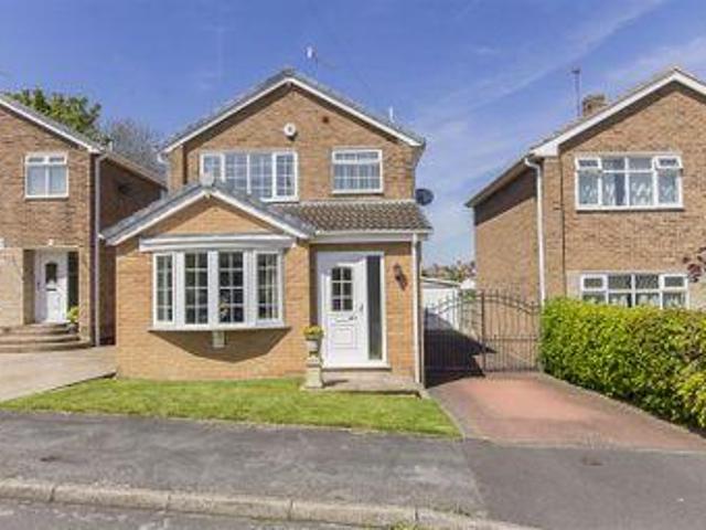 3 Bedrooms Detached house for sale in Rockingham Close, Ashgate, Chesterfield S40